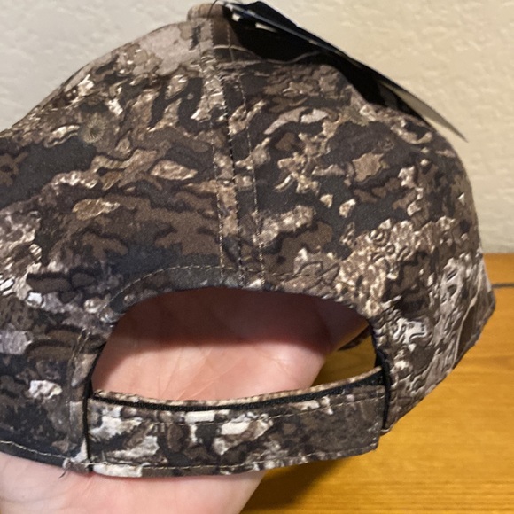 Realtree | Accessories | Realtree Escape Camo Cap With Deer Flag Nwt ...